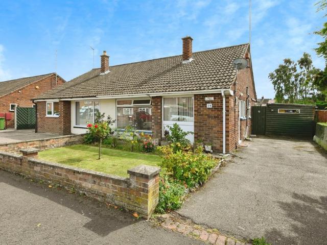 2 bedroom semi detached bungalow for sale
