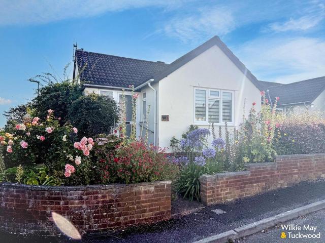 2 bedroom semi detached bungalow for sale