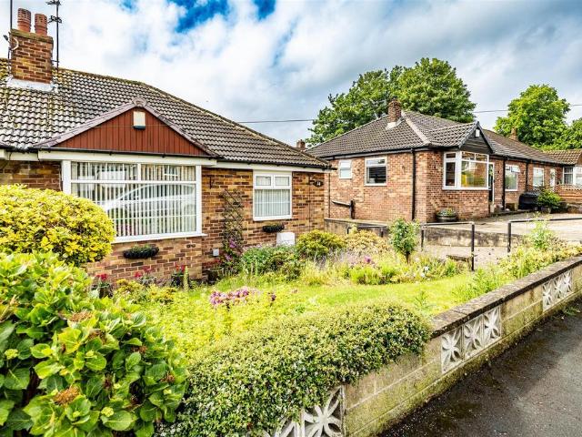 2 bedroom semi detached bungalow for sale