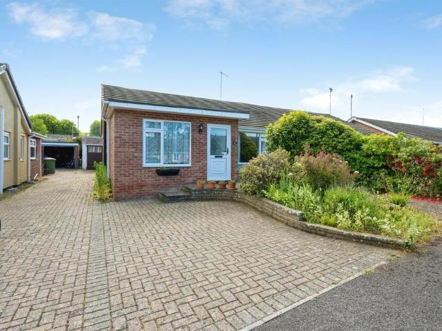 2 bedroom semi detached bungalow for sale