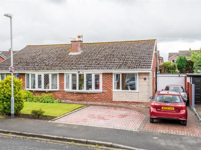 2 bedroom semi detached bungalow for sale