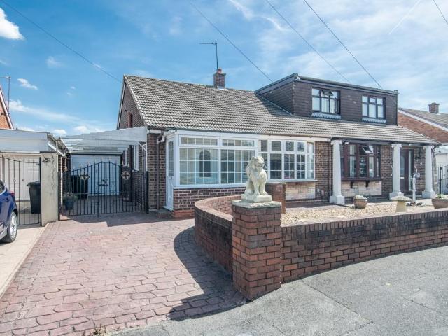 2 bedroom semi detached bungalow for sale