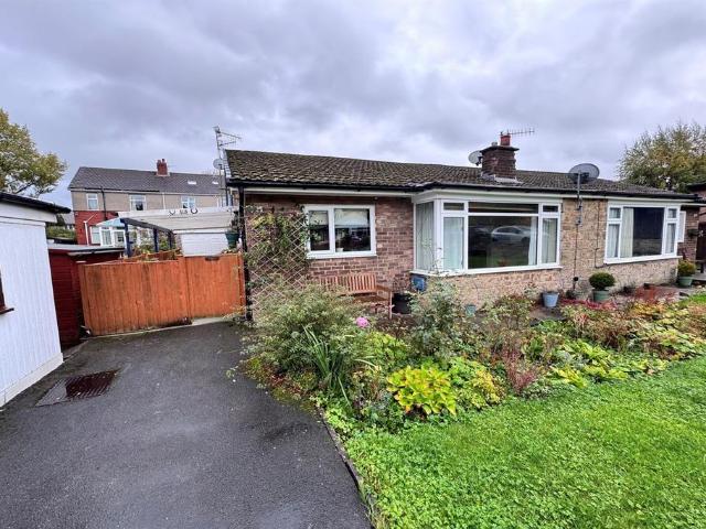 2 bedroom semi detached bungalow for sale