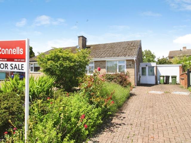 2 bedroom semi detached bungalow for sale