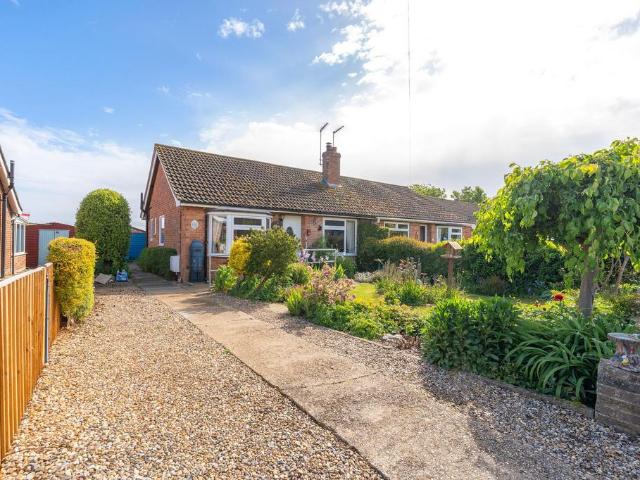 2 bedroom semi detached bungalow for sale