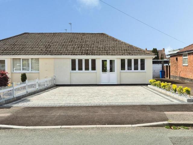 2 bedroom semi detached bungalow for sale