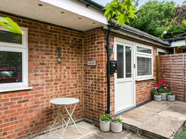2 bedroom semi detached bungalow for sale
