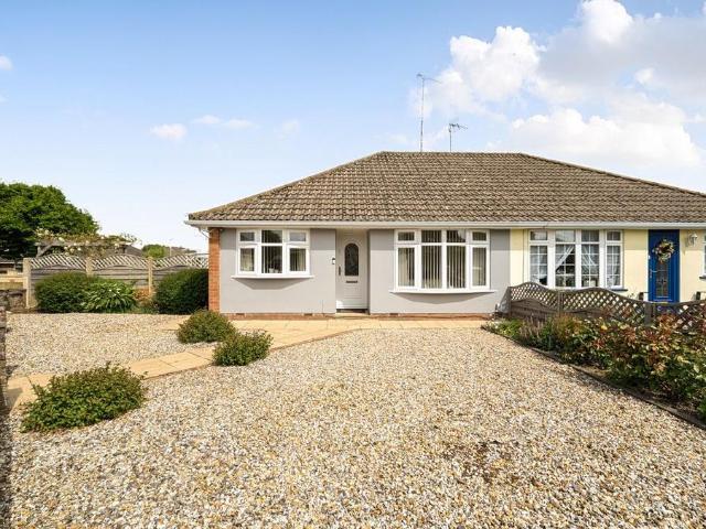 2 bedroom semi detached bungalow for sale