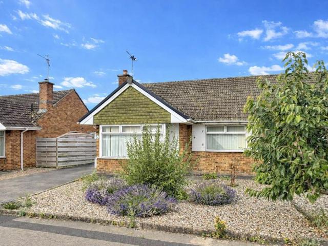 2 bedroom semi detached bungalow for sale
