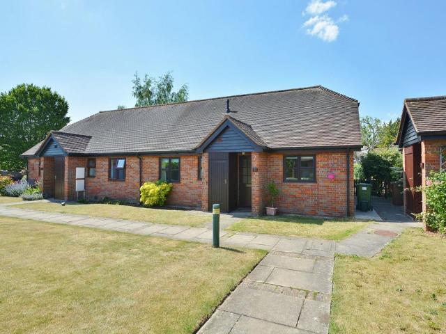 2 bedroom semi detached bungalow for sale
