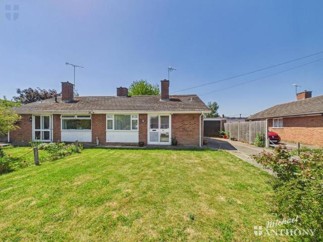 2 bedroom semi detached bungalow for sale