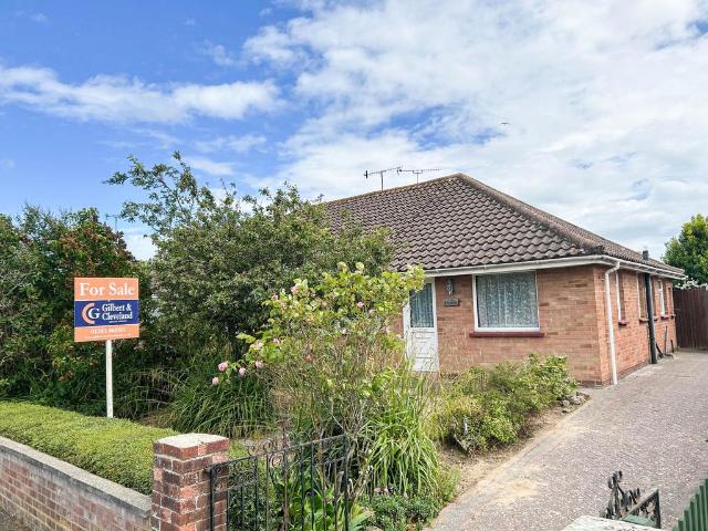 2 bedroom semi detached bungalow for sale
