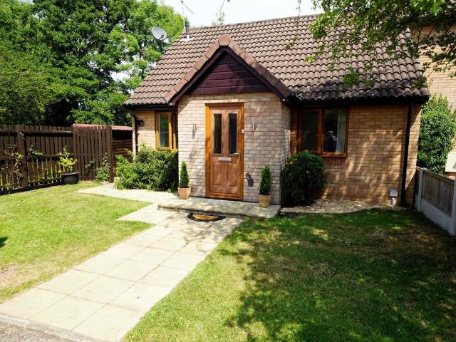 2 bedroom semi detached bungalow for sale