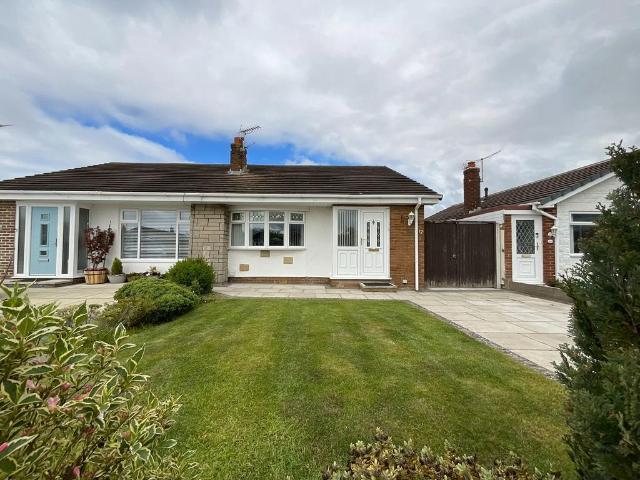 2 bedroom semi detached bungalow for sale