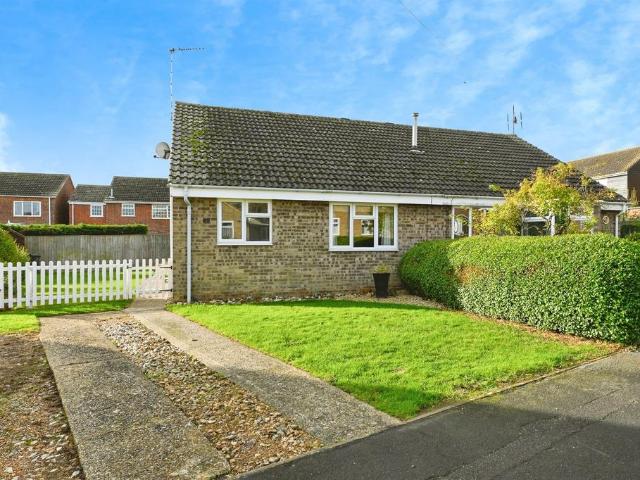 2 bedroom semi detached bungalow for sale