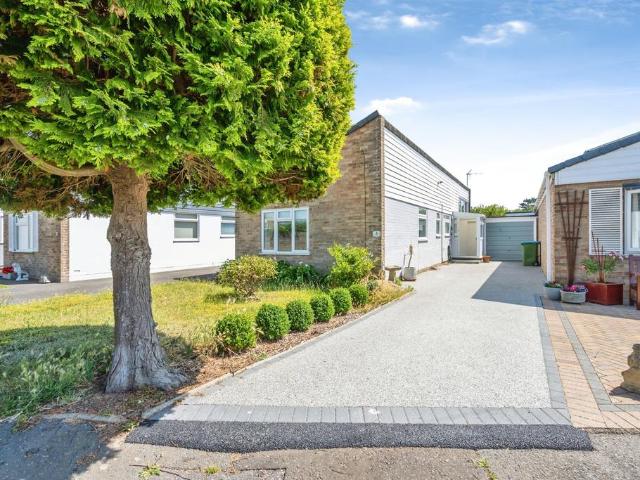 2 bedroom semi detached bungalow for sale