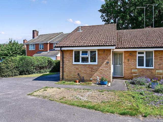 2 bedroom semi detached bungalow for sale