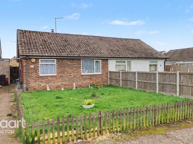 2 bedroom semi detached bungalow for sale
