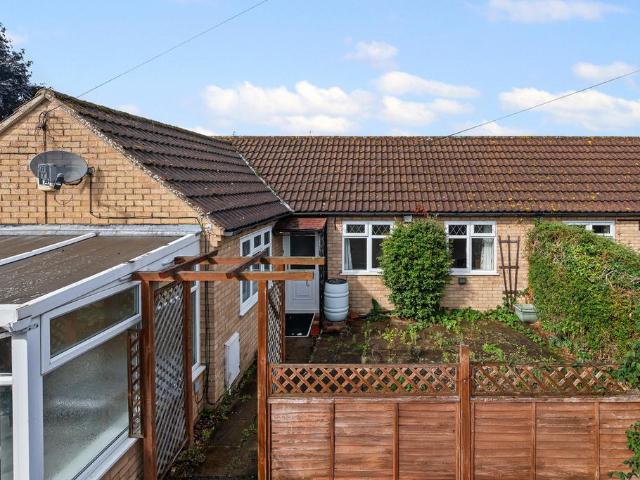 2 bedroom semi detached bungalow for sale