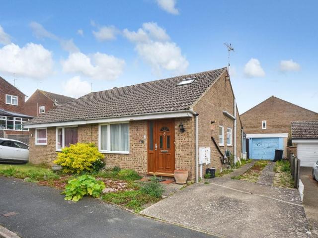 2 bedroom semi detached bungalow for sale
