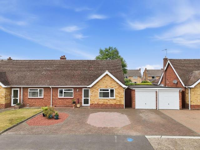 2 bedroom semi detached bungalow for sale