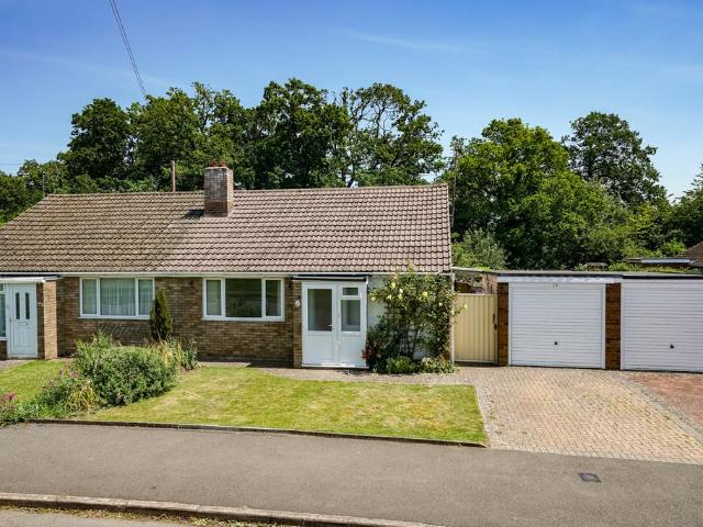 2 bedroom semi detached bungalow for sale