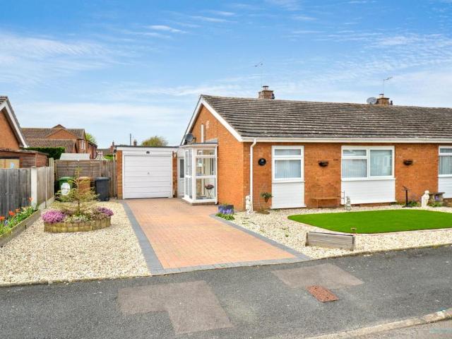 2 bedroom semi detached bungalow for sale