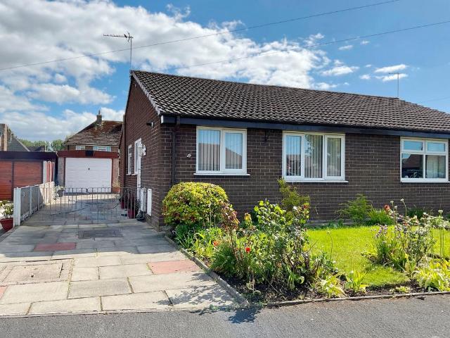 2 bedroom semi detached bungalow for sale