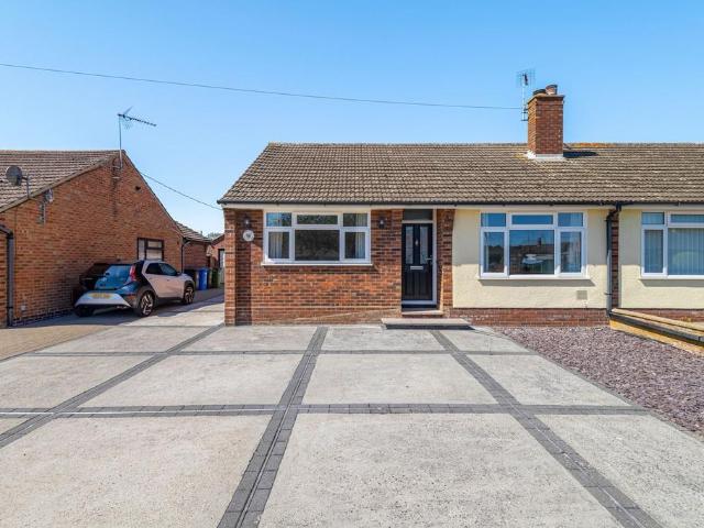 2 bedroom semi detached bungalow for sale