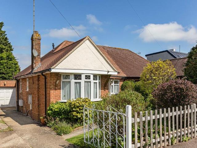 2 bedroom semi detached bungalow for sale