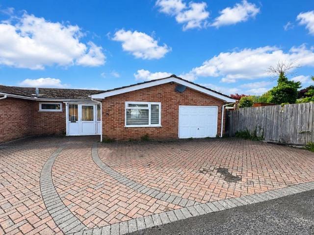 2 bedroom semi detached bungalow for sale