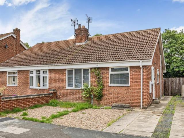 2 bedroom semi detached bungalow for sale
