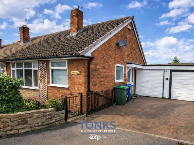 2 bedroom semi detached bungalow for sale