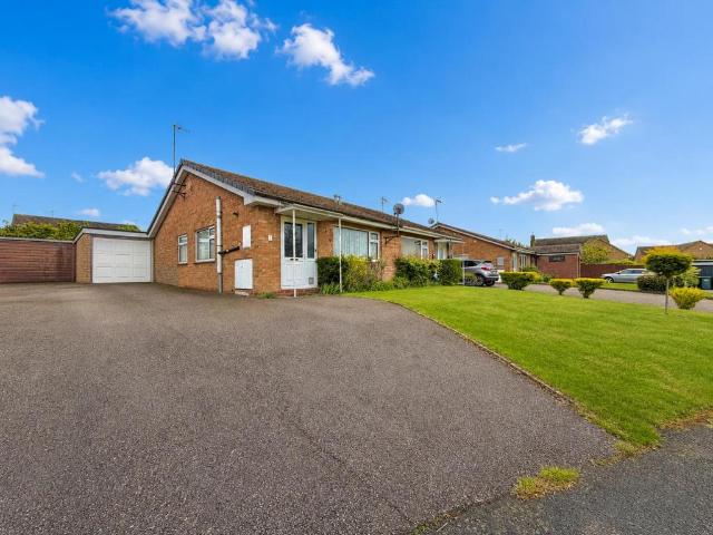 2 bedroom semi detached bungalow for sale