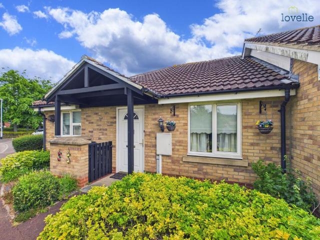 2 bedroom semi detached bungalow for sale