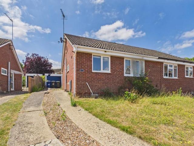 2 bedroom semi detached bungalow for sale