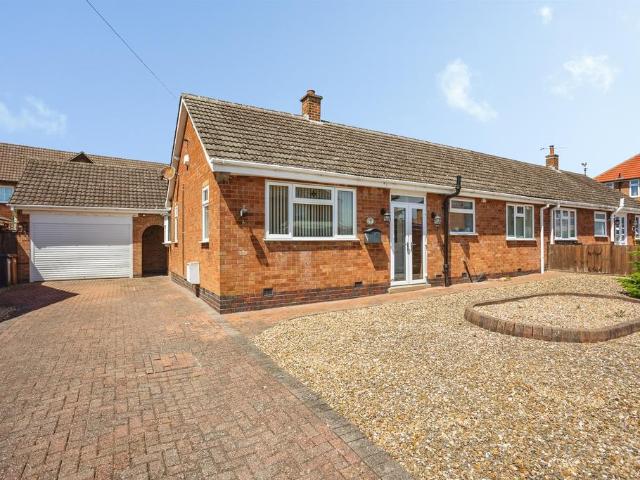 2 bedroom semi detached bungalow for sale