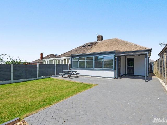 2 bedroom semi detached bungalow for sale