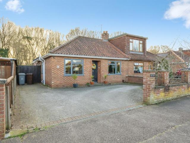 2 bedroom semi detached bungalow for sale