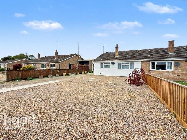 2 bedroom semi detached bungalow for sale