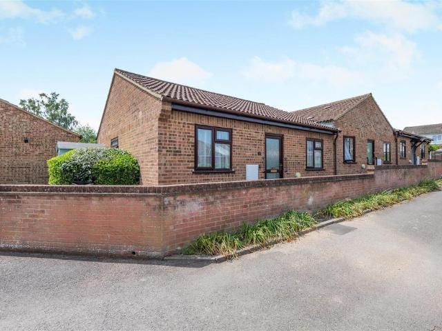 2 bedroom semi detached bungalow for sale