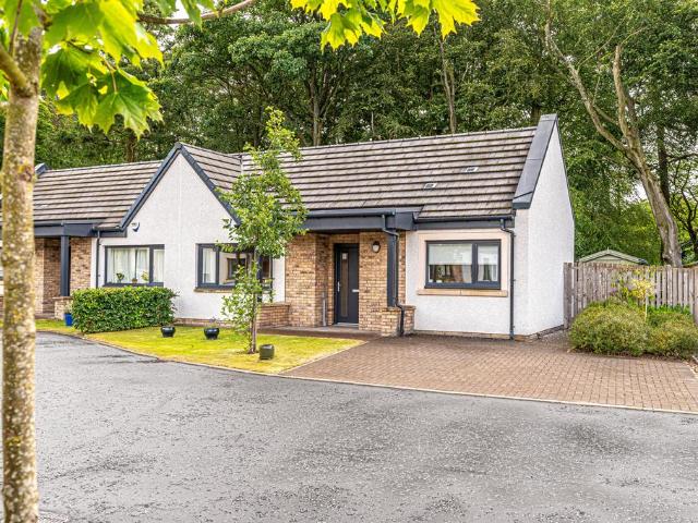 2 bedroom semi detached bungalow for sale