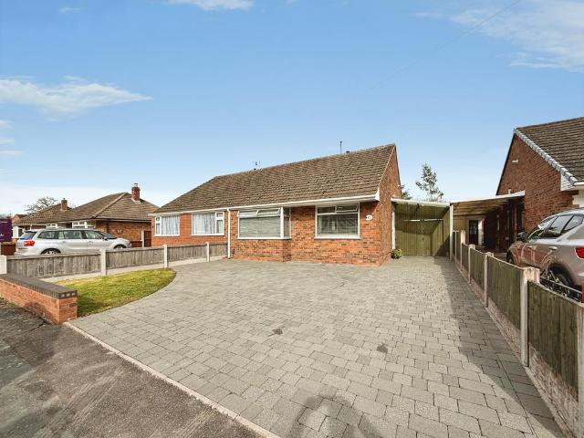 2 bedroom semi detached bungalow for sale