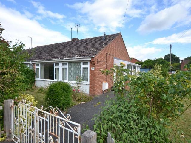 2 bedroom semi detached bungalow for sale