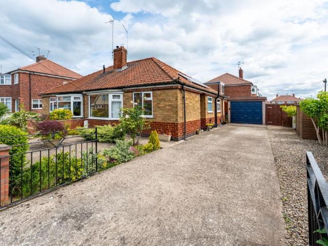 2 bedroom semi detached bungalow for sale