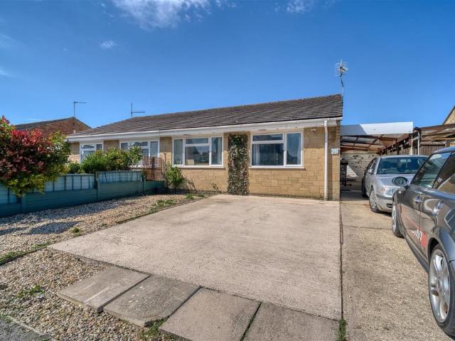 2 bedroom semi detached bungalow for sale