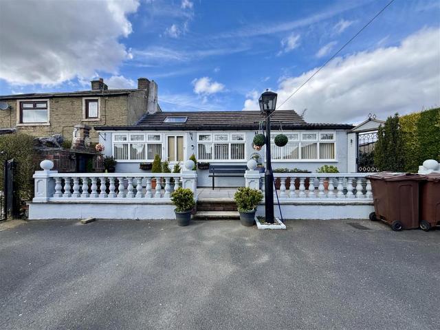 2 bedroom semi detached bungalow for sale