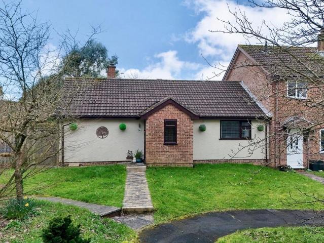 2 bedroom semi detached bungalow for sale