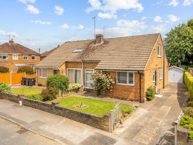 2 bedroom semi detached bungalow for sale