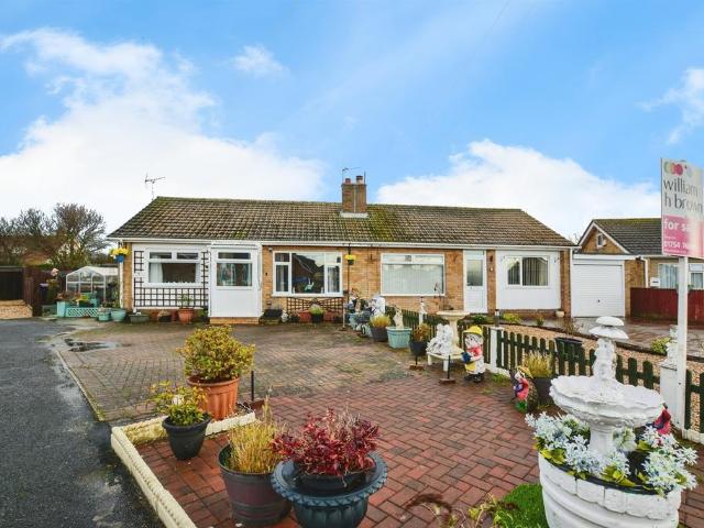2 bedroom semi detached bungalow for sale